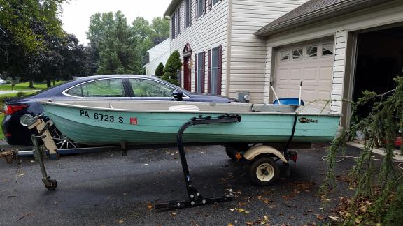 West Chester, PA: 12 ft aluminum row boat and trailer